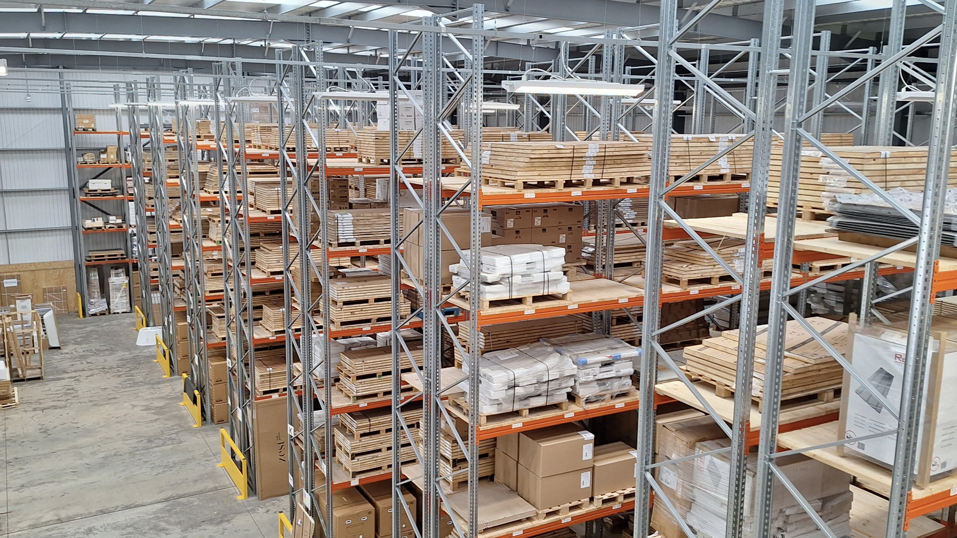 Warehousing - Stop Start